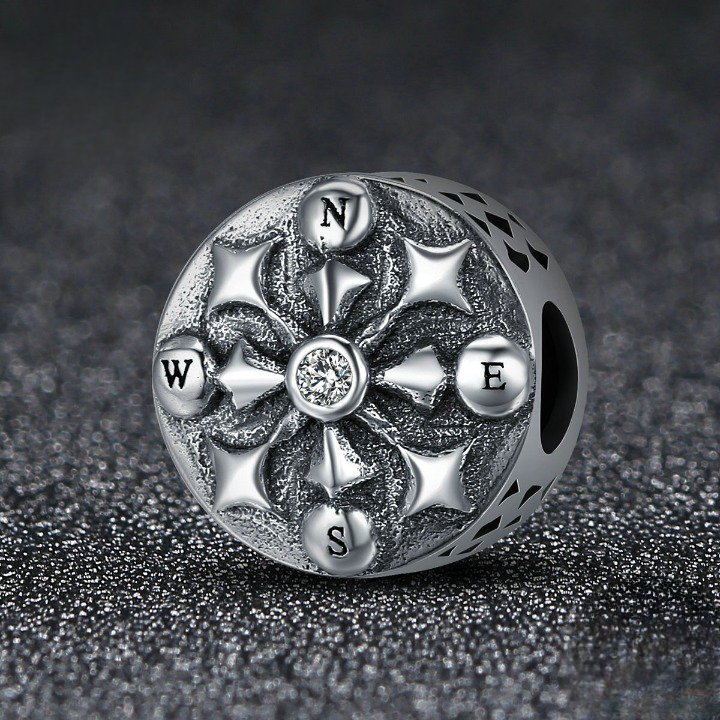 Compass Charm 🧭 - Fits Pandora Bracelets – Planet Charms